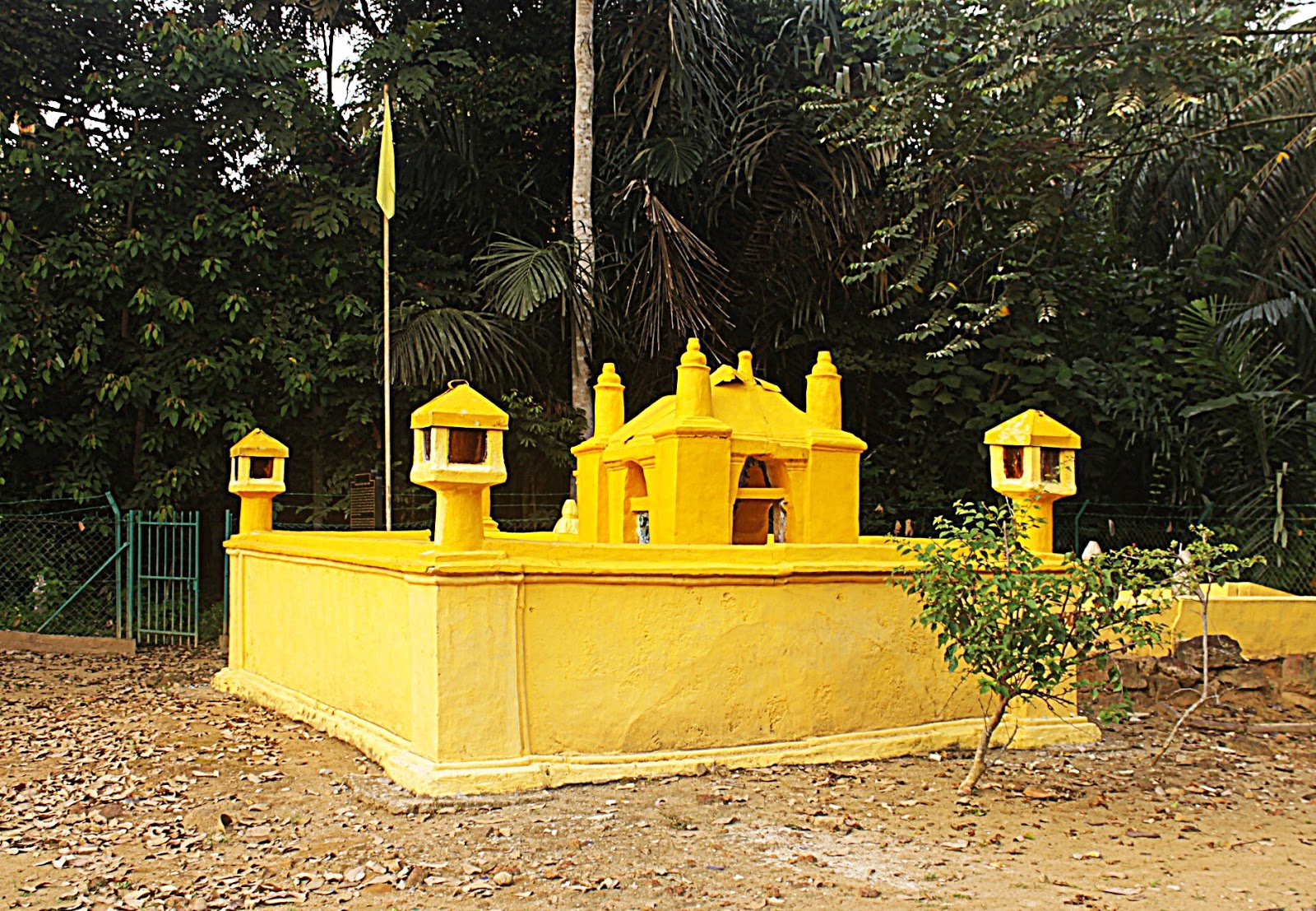 Sang Ekstasi: Makam Dol Said, Taboh, Naning Melaka