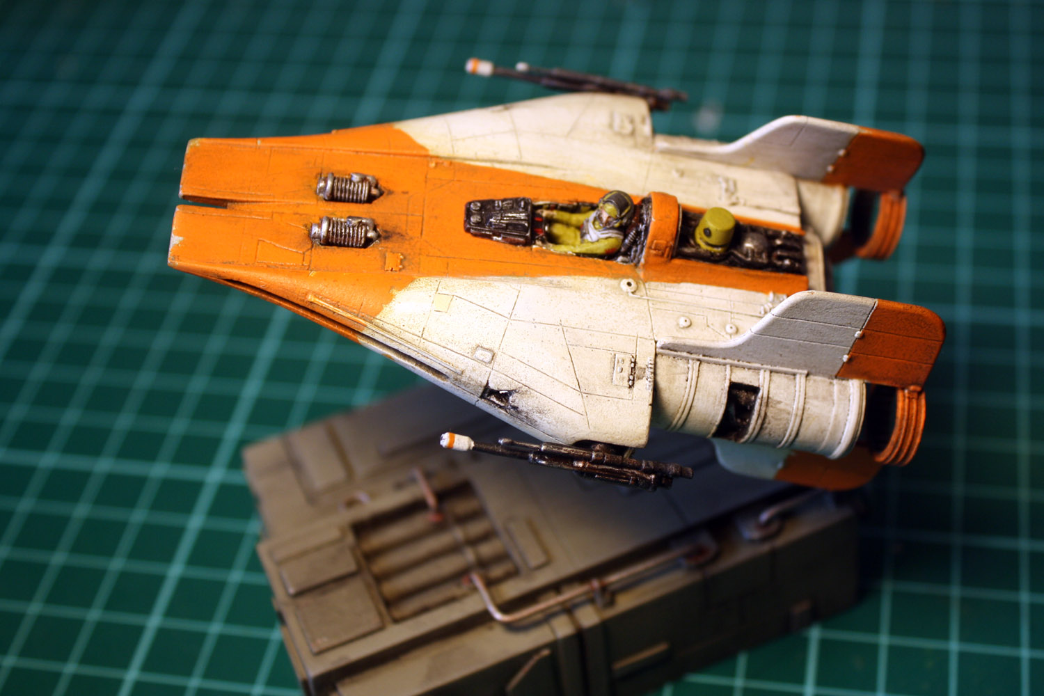 1/72 scale A-wing modified for droid | RPF Costume and Prop Maker Community