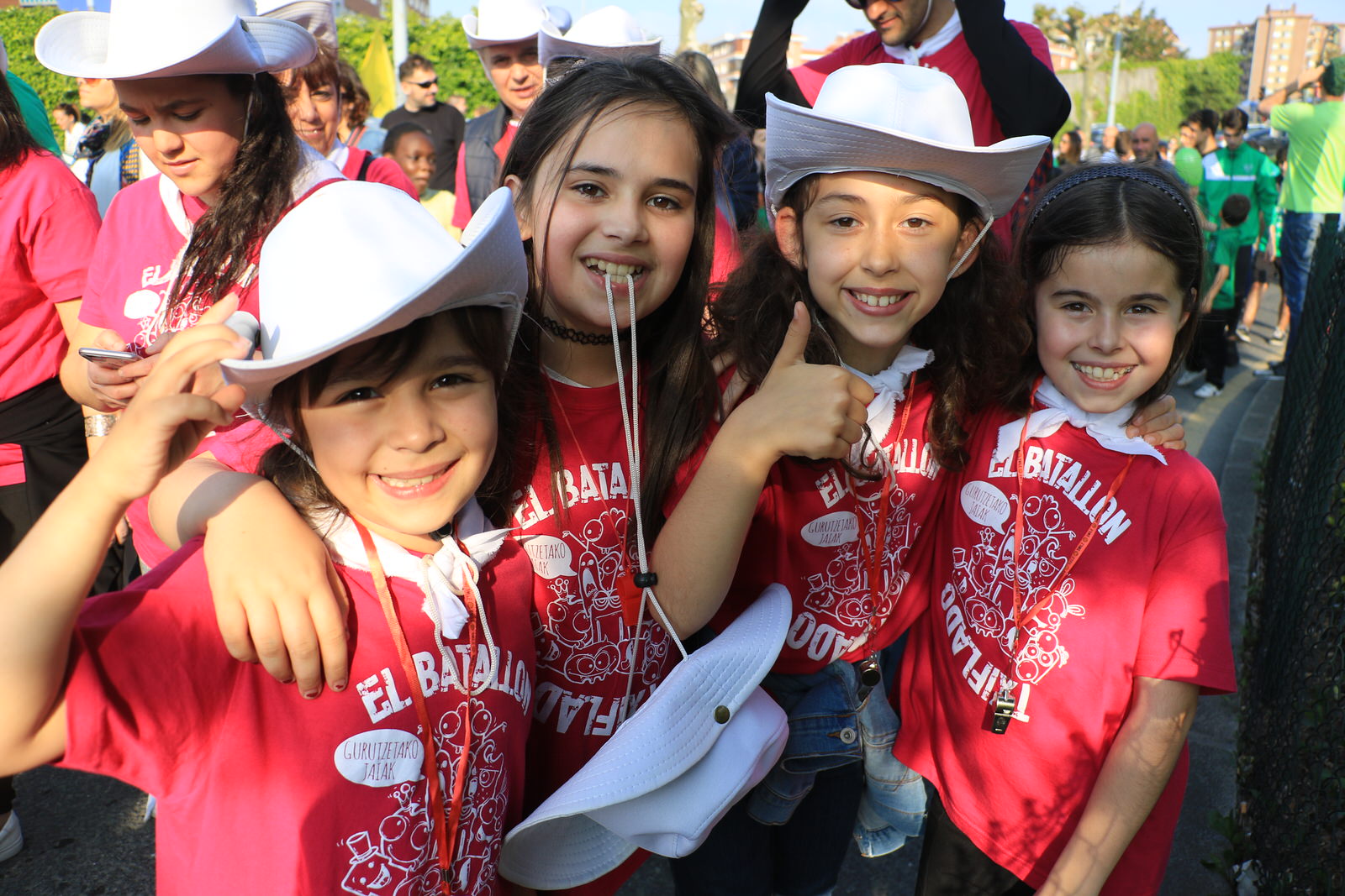 Una marea verde acompaña al Gurutzeta FKT en el inicio oficial de las ...