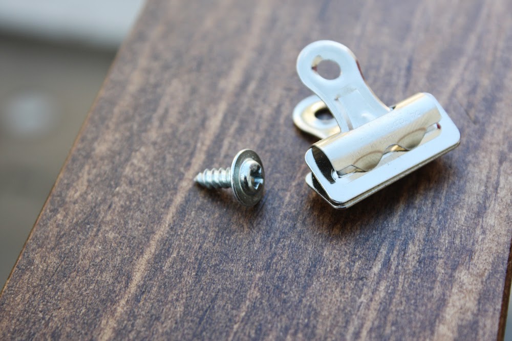 Lost Button Studio: Art Display Racks Tutorial