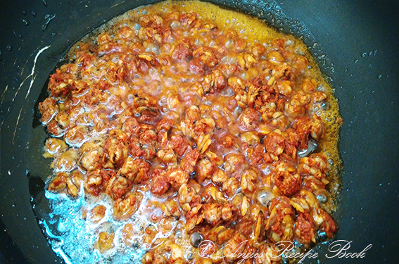 Anju's Recipe Book: Kakka Irachi Achar / Clam Meat Pickle