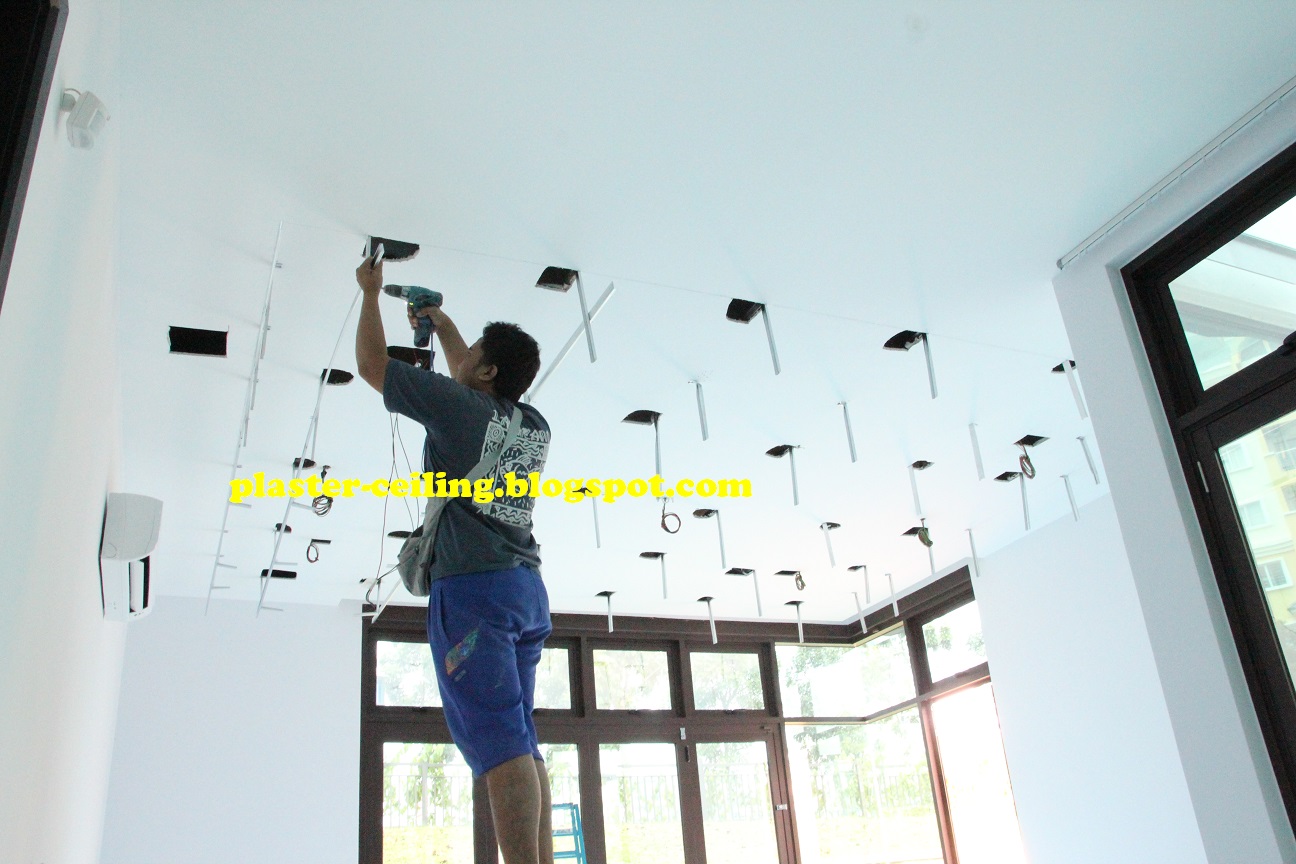 PLASTER CEILING: SILING KAYU