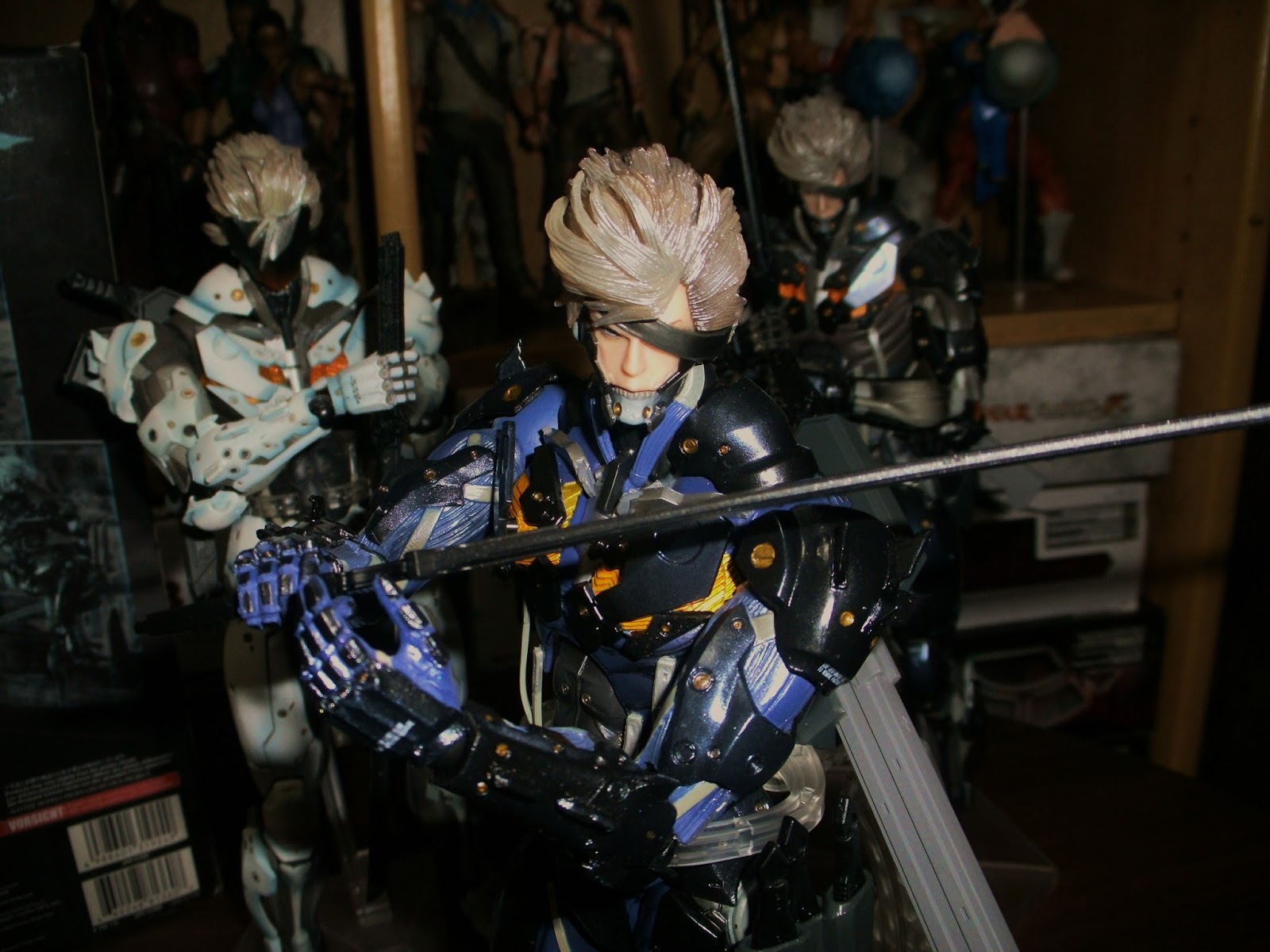Angels and Summer: Play Arts Kai Raiden Blue Custom Body - MGRR