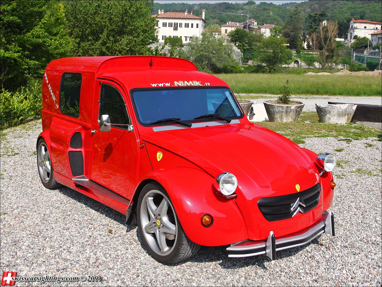 Citroen 2CV - Car News