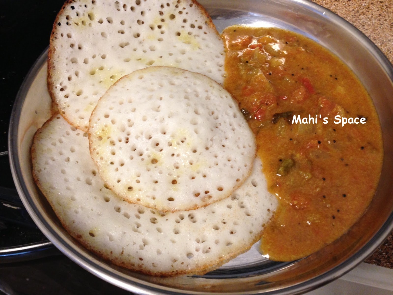 Ooththappam ~ Mahi's Kitchen
