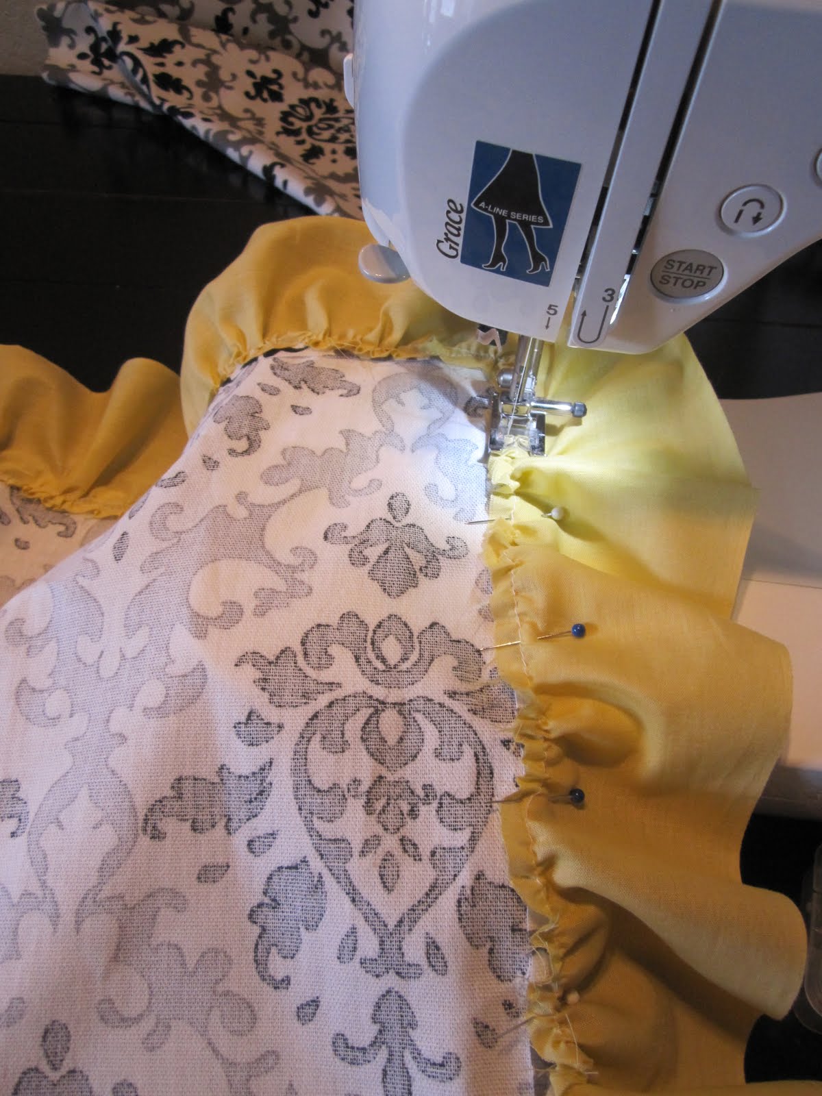 beck-a-boo: Waist Apron Tutorial