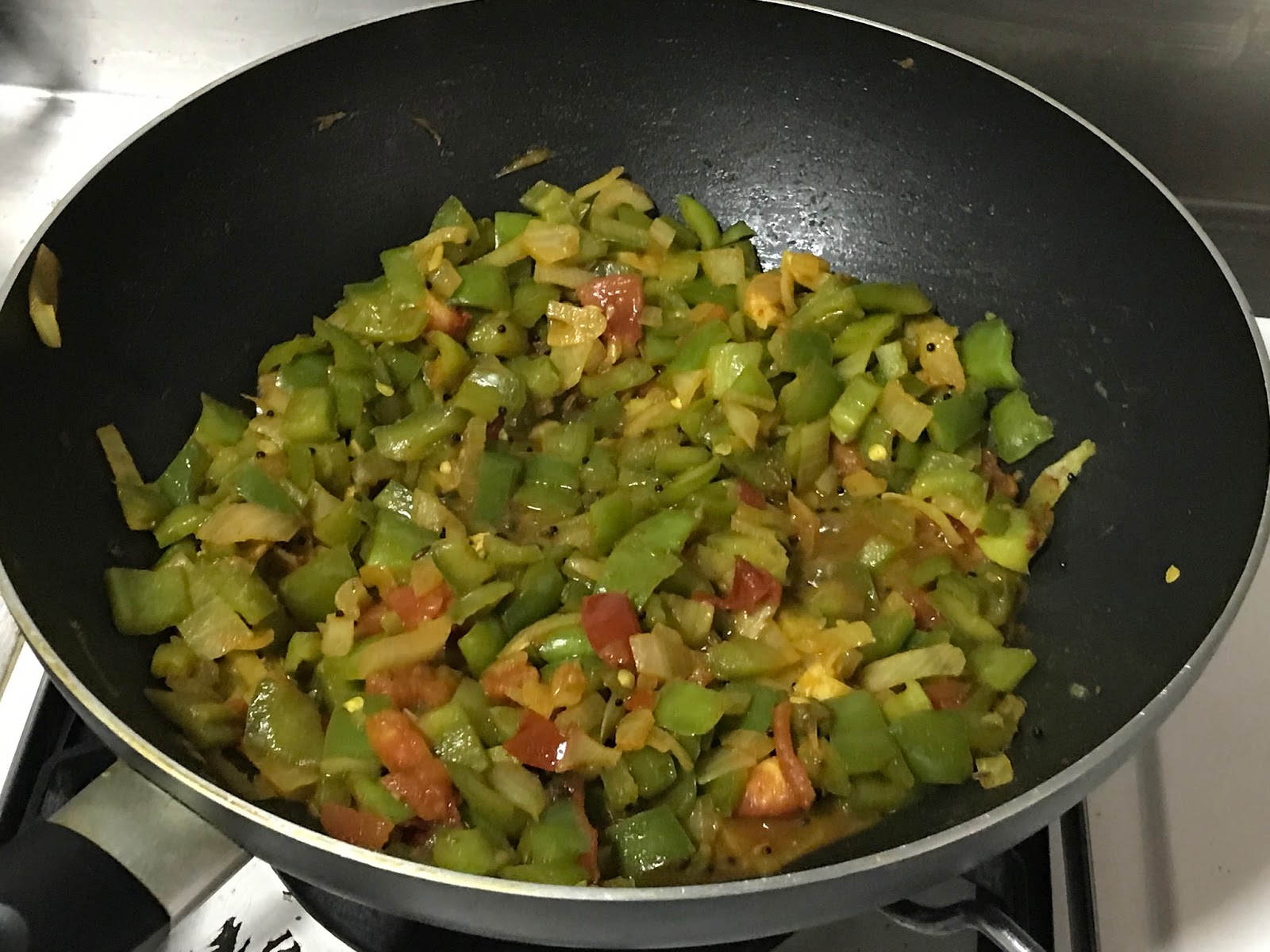 Jothi Cooking Book: Capsicum Kootu/dal