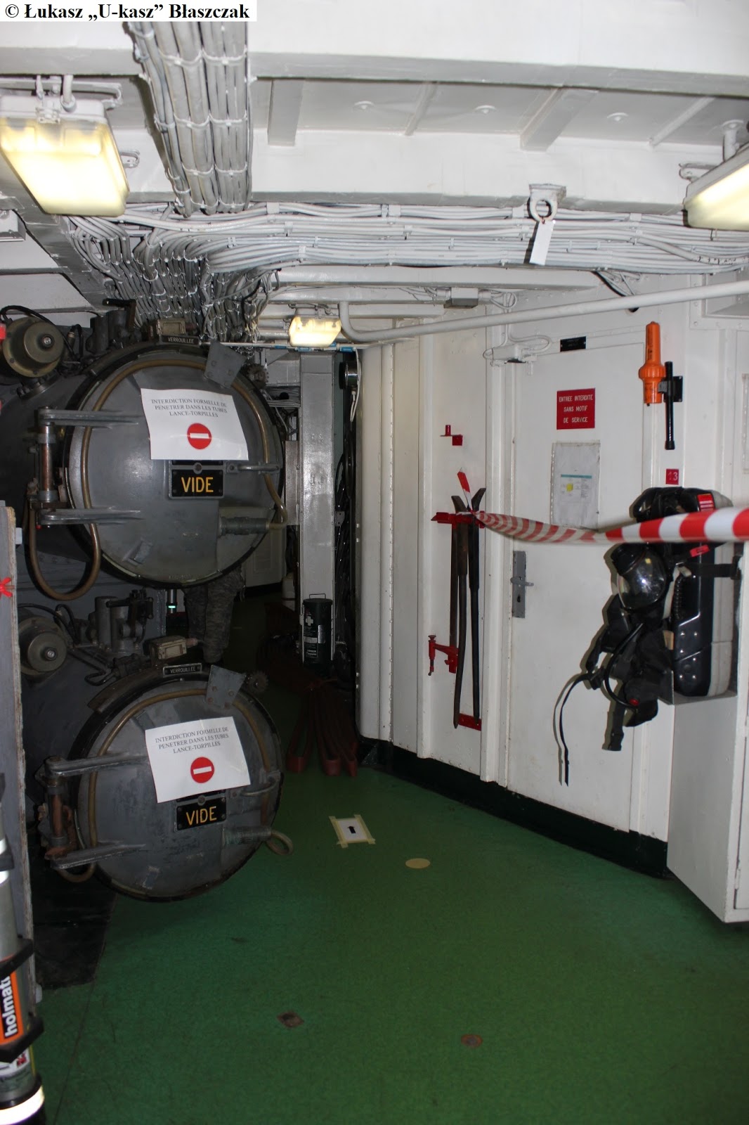 W obiektywie shipspottera czyli z migawką nad portową sadzawką: Z cyklu ...