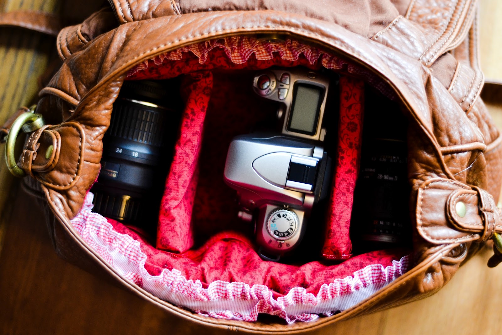 Priceless Memories: DIY Camera Bag