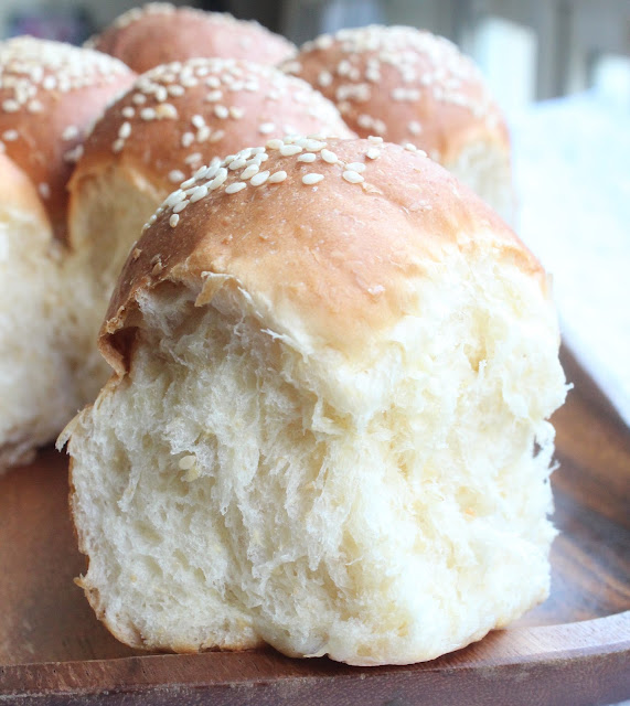 Honey Bee Sweets: Wholewheat Buns