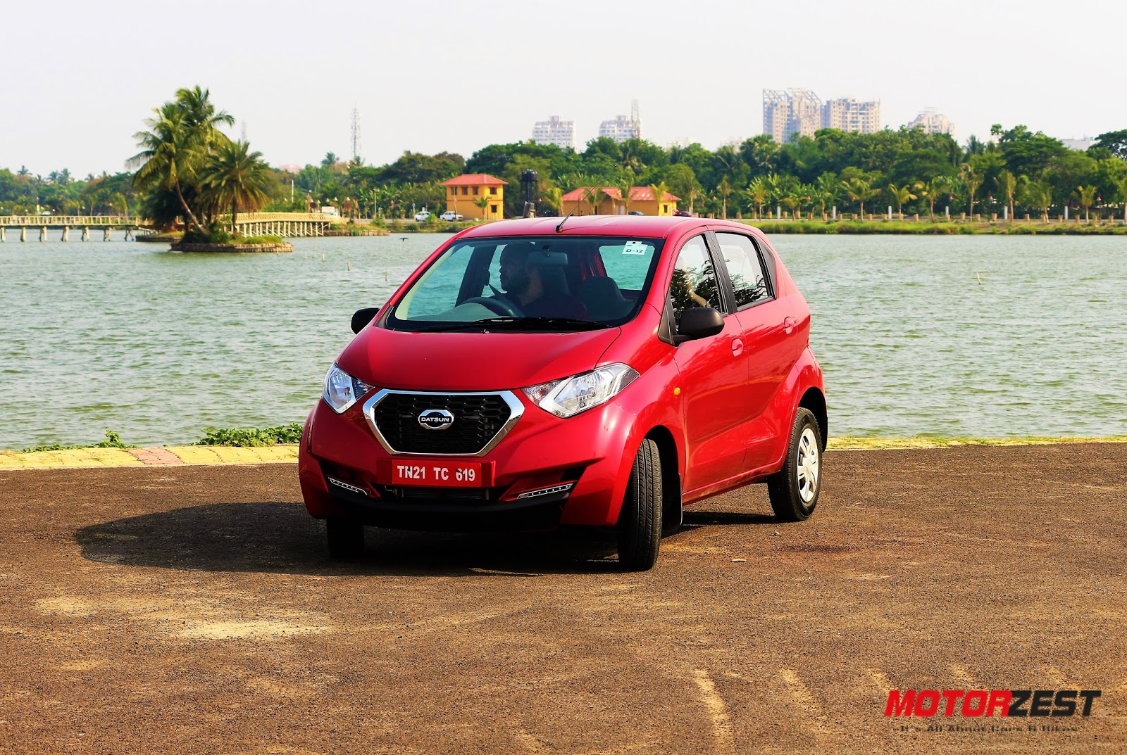Datsun redi-GO First Drive - All You Need To Know - MotorZest
