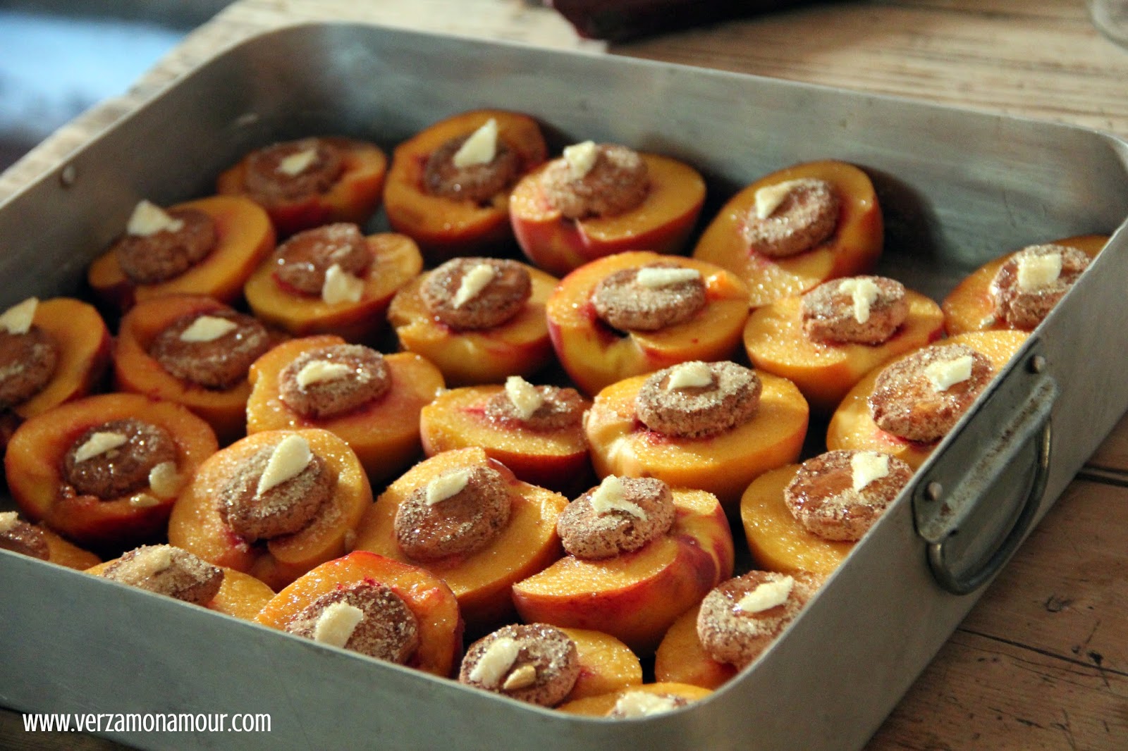 Pesche al forno. 4 minuti e il dolce è fatto! ~ Ricette di cucina - Le ...