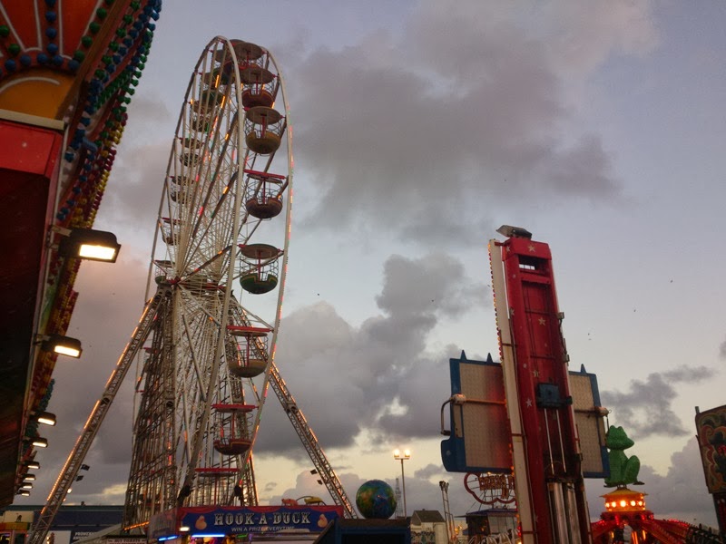 North East and Yorkshire Fun Fair Pics: Blackpool - Central Pier, 3rd ...