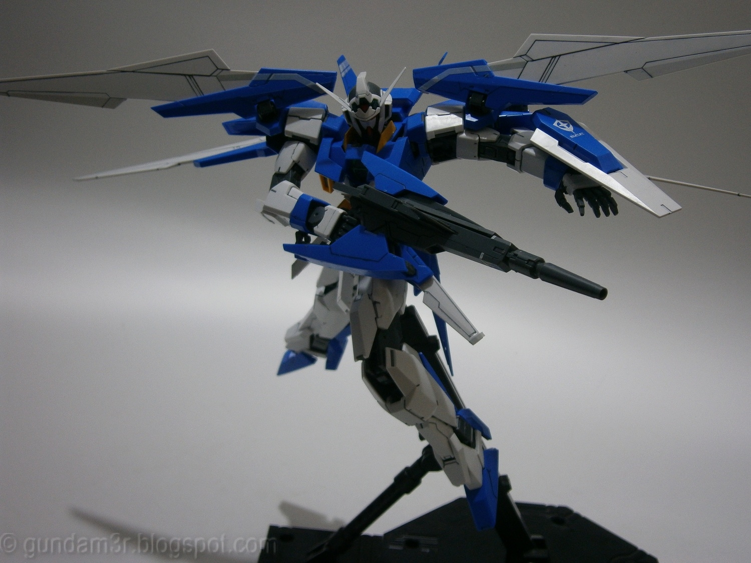 Gundam AGE-2 Normal MG Review Part 3