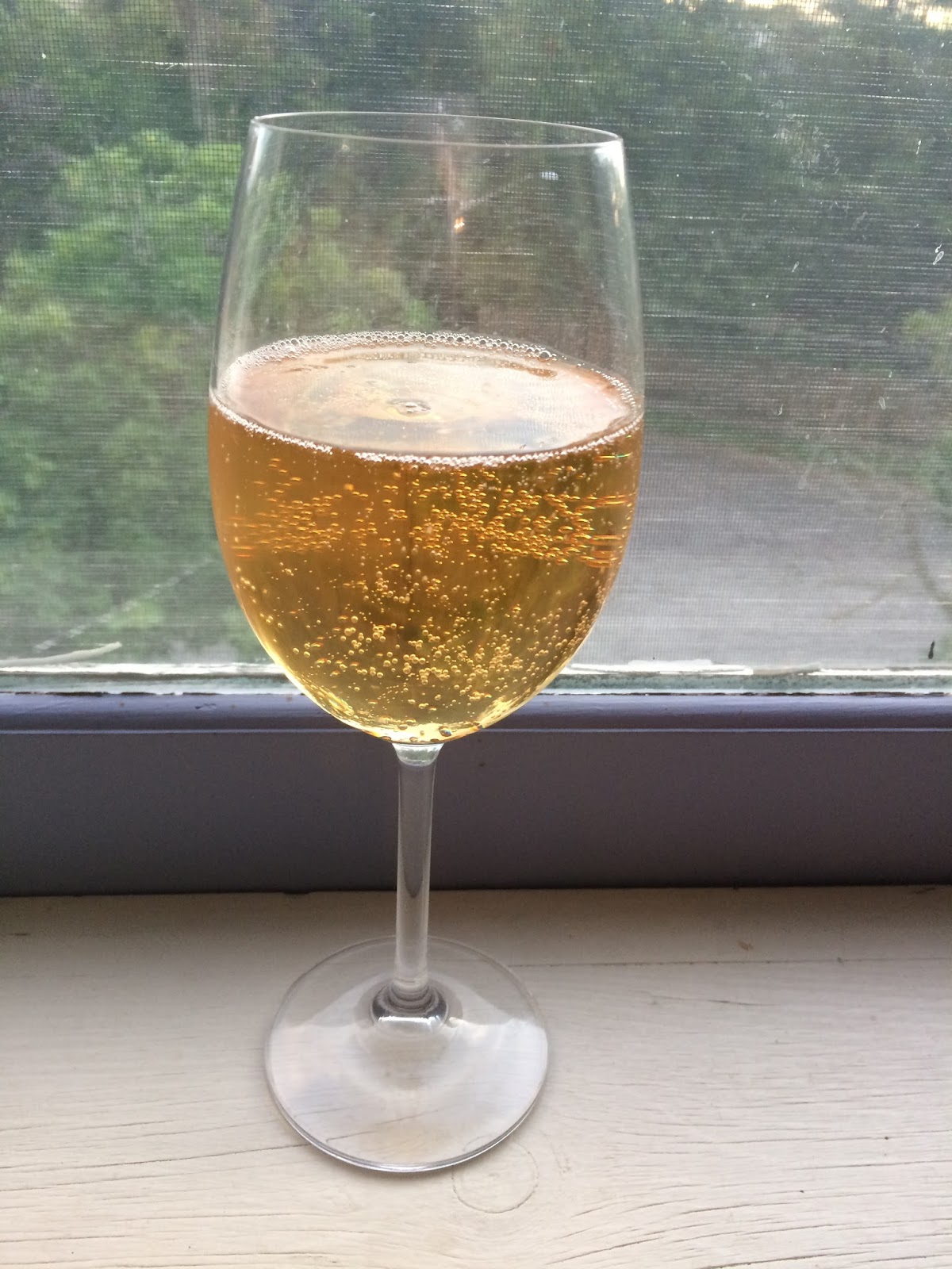 Along Came a Cider: #PickCider Review Stem Cider's Pear Apple Cider