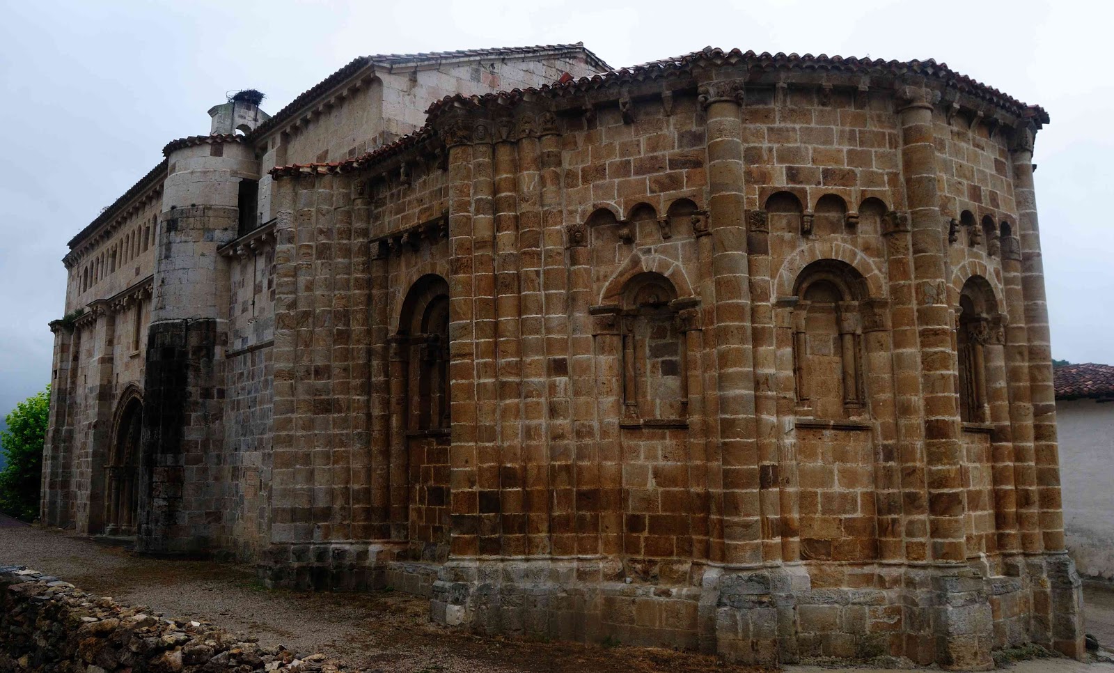 Tras los pasos del Románico: Vallejo de Mena, Románico Burgalés