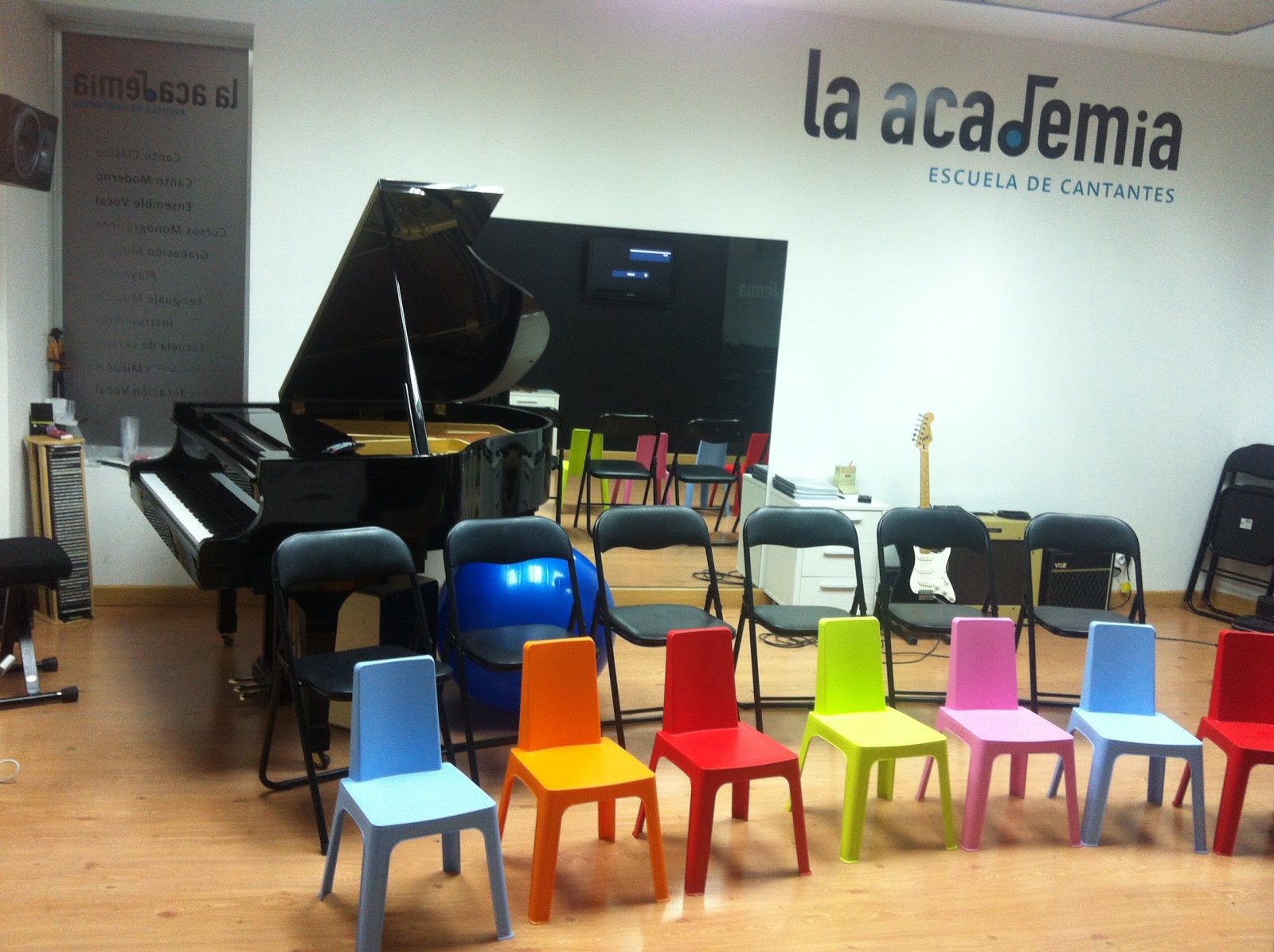 La academia. Escuela de Cantantes: Clases abiertas de Iniciación musical