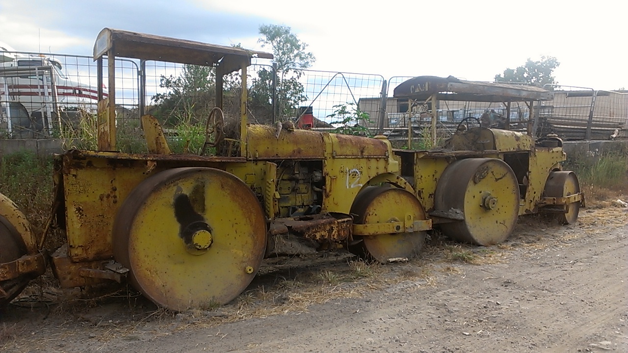 Low Loader: 3 Point Rollers