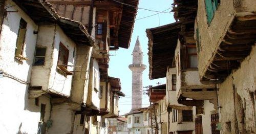 Tokat Zile Tanıtım: Tokat Zile Kuş Bakışı Görünümü, Tarihi yerler