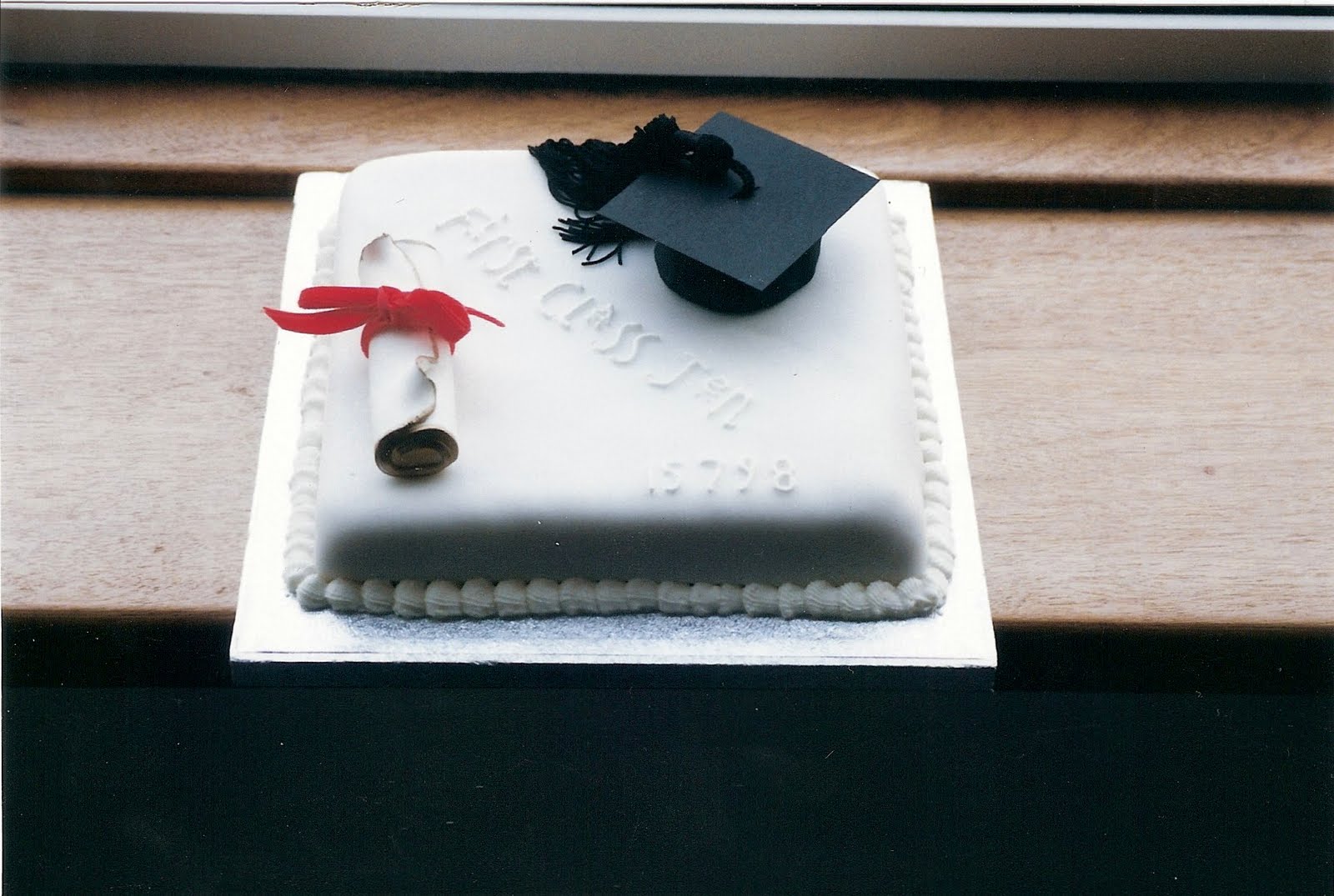Cake Decorating: Graduation Cakes (last updated July 2013)