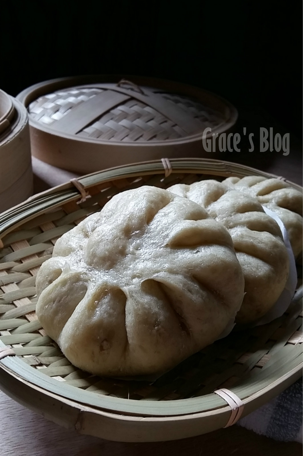 Grace's Blog 欣语心情: 椰糖椰丝芒果包 Steamed Mango Buns with Coconut Filling