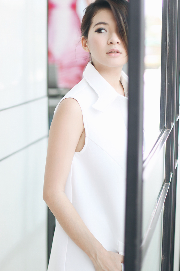 Brown Platform: Austere