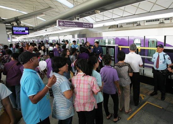 Bangkok’s New Mass Rapid Transit Purple Line Starts Operation