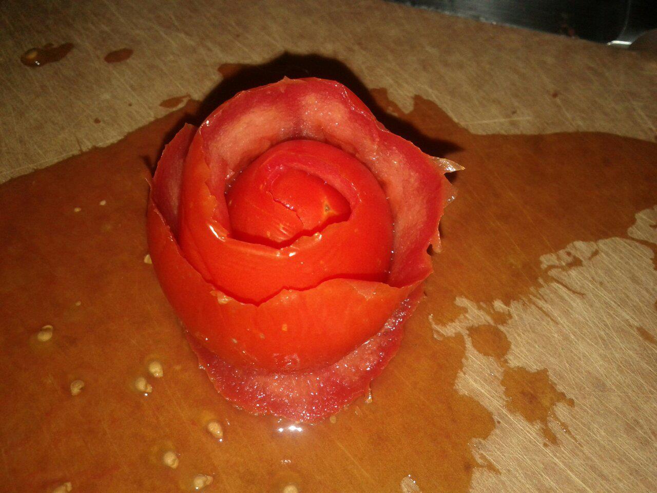 Chef Jaelanne: On food and nutrition: Tomato Roses