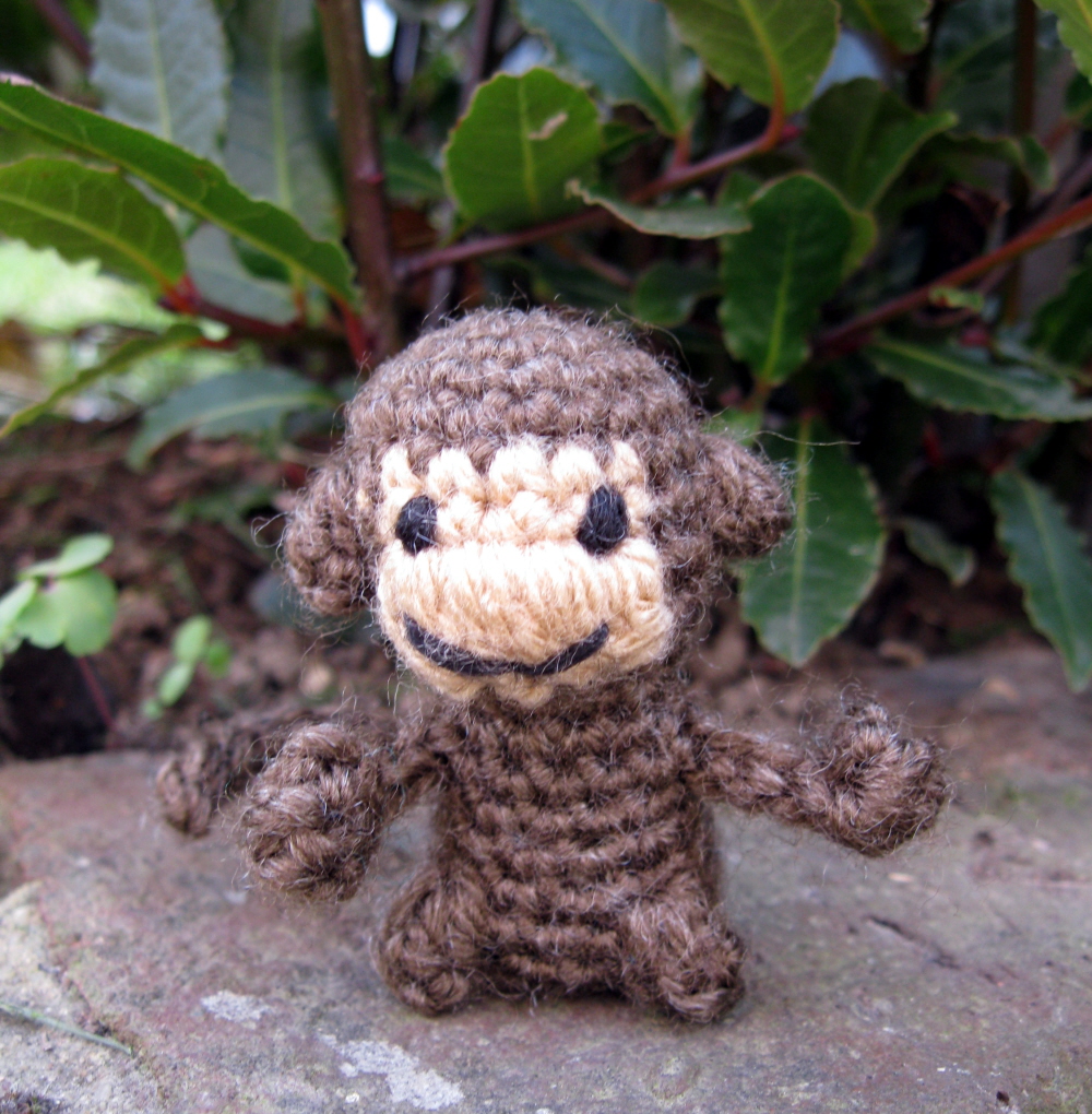 LucyRavenscar - Crochet Creatures: Mini Monkeys - Free Amigurumi Pattern