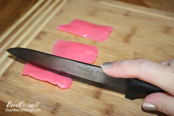 Easy Edible Roses on Cupcake Tutorial!