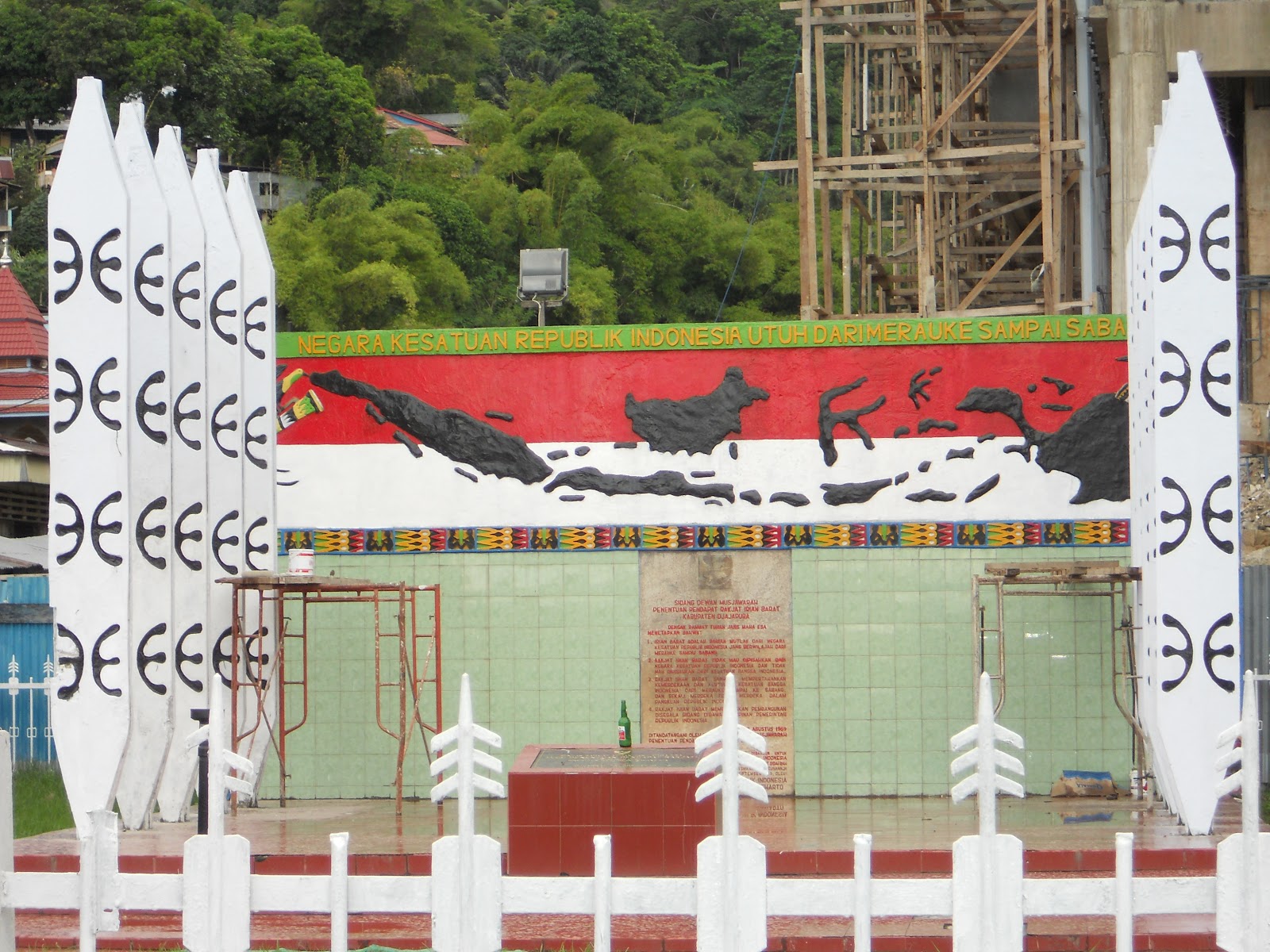 LEGENDA-unik: TUGU PEPERA