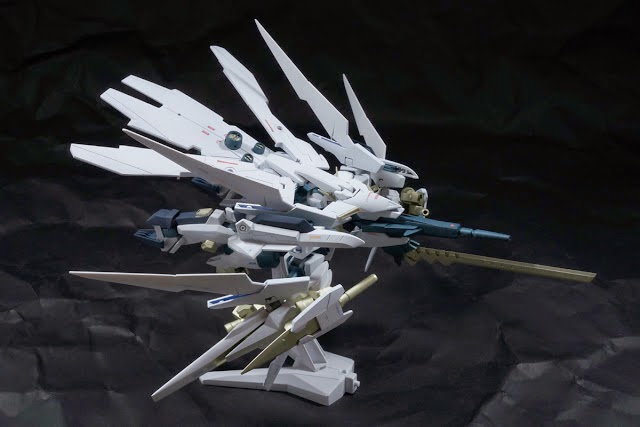 1/144 Gundam AGE-2 RS2-2 Lady-Silver - Custom Build