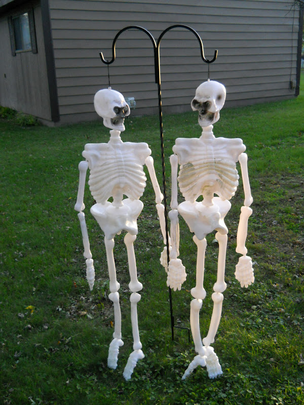 Maple Grove Cemetery: Finished Project - PVC skeletons