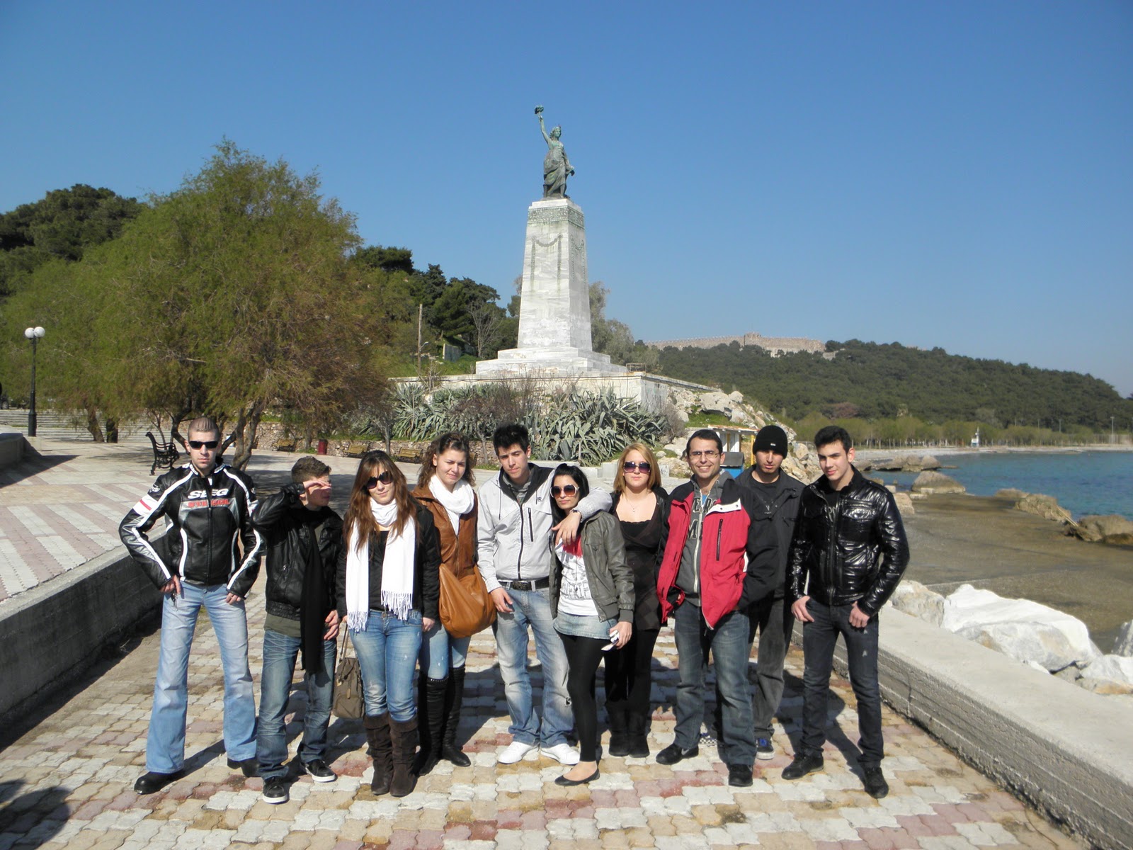 ΑΓΡΟΤΟΥΡΙΣΤΙΚΟΙ ΣΥΝΕΤΑΙΡΙΣΜΟΙ ΓΥΝΑΙΚΩΝ ΛΕΣΒΟΥ: ΑΝΤΙ ΠΡΟΛΟΓΟΥ,,,