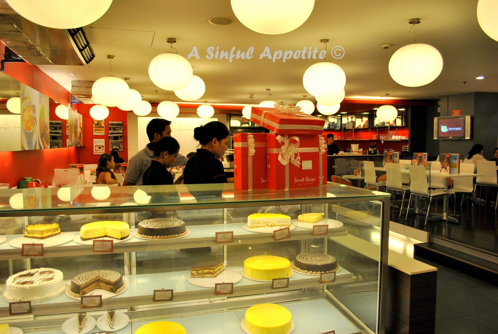 A Sinful Appetite: Cake Overload @ SECRET RECIPE