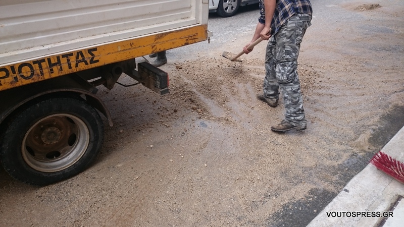 VOUTOSPRESS.GR: 2η μερα απο της Καταστροφες στην Κεφαλονια και ας ...