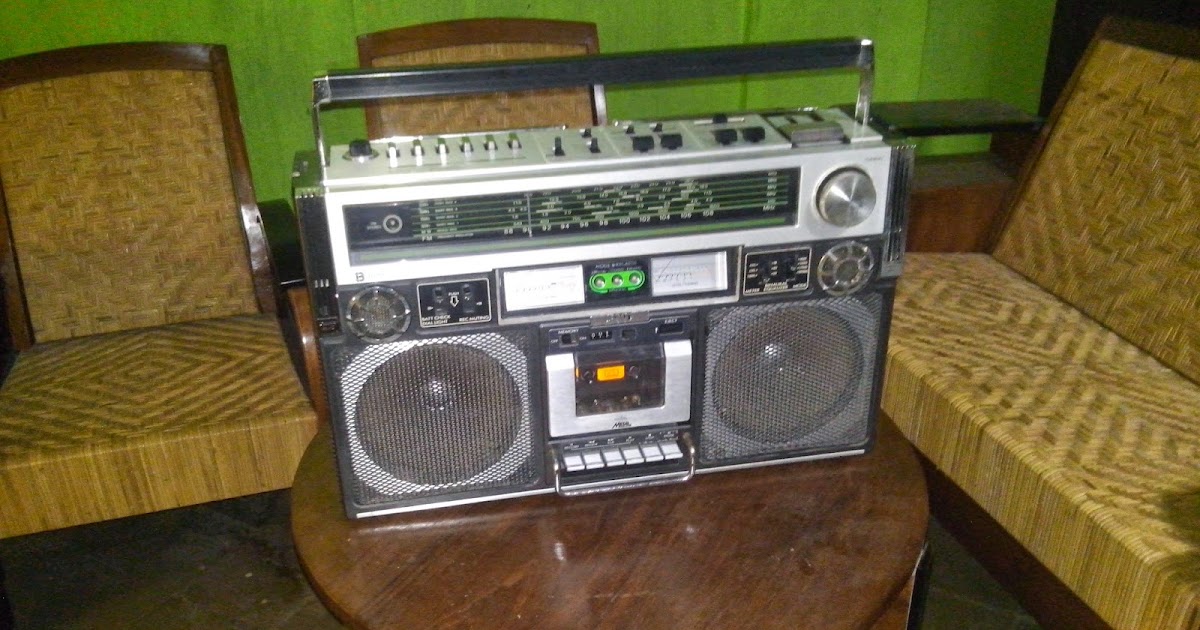 Sulistyo Antik: JVC RC- 838 W II Stereo Radio Cassette Recorder