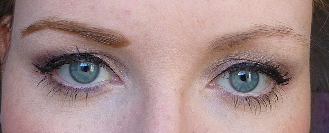 Click and Make-Up Beauty Blog: Scouse Brows in association with Sleek ...