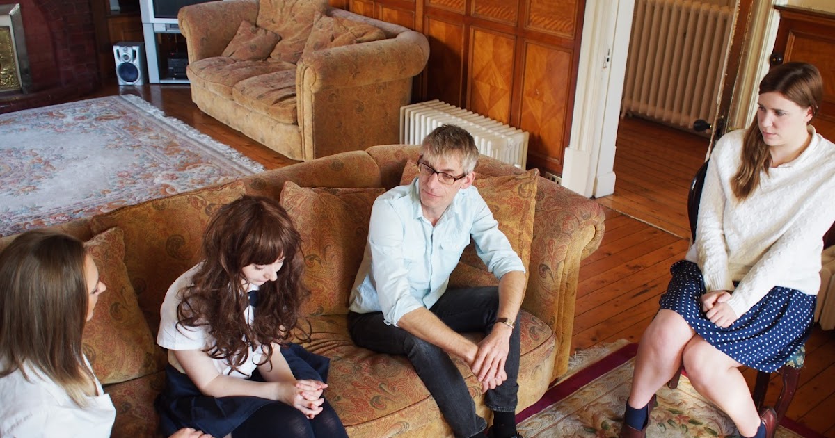 Best Spanking Blogs: Family Meeting