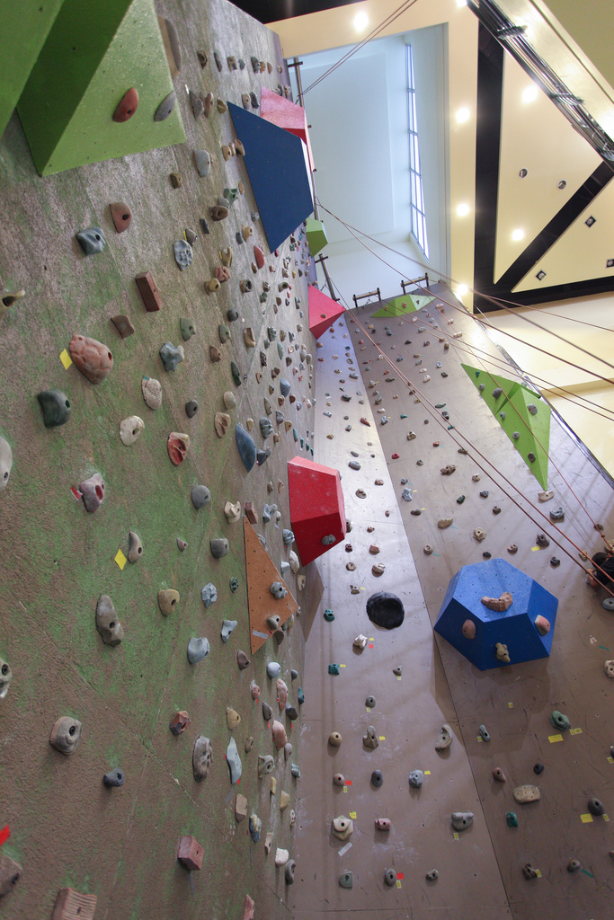 RJ Knight Runner: R.O.X. - 40-foot Wall Climbing Facility Stands Tall ...