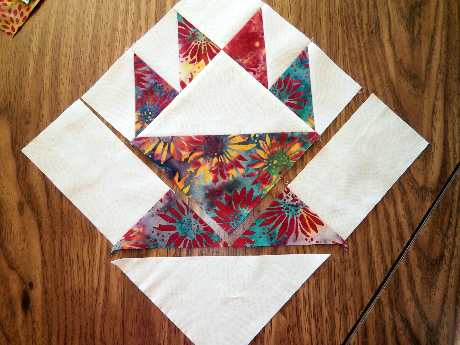 PamelaQuilts: How to Piece the Cake Stand Quilt Block