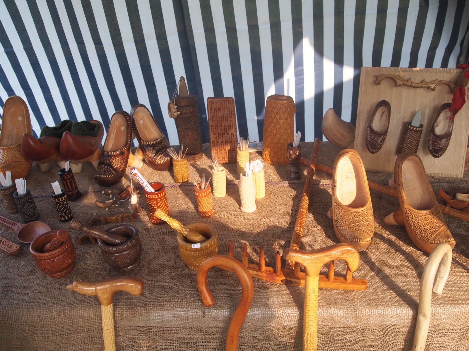 POR TIERRAS DE CANTABRIA: Las abarcas, o las albarcas