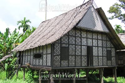 RUMAH TRADISIONAL (RUMAH KUTAI): 08/24/16