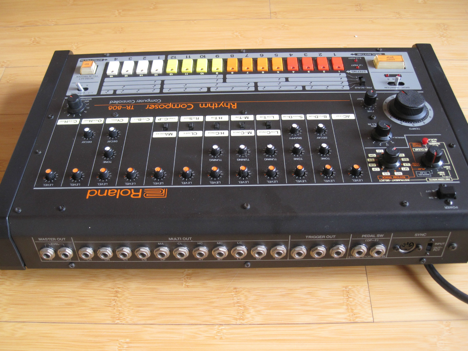 MATRIXSYNTH: Roland TR-808 Vintage Analog Drum Machine with Original Box