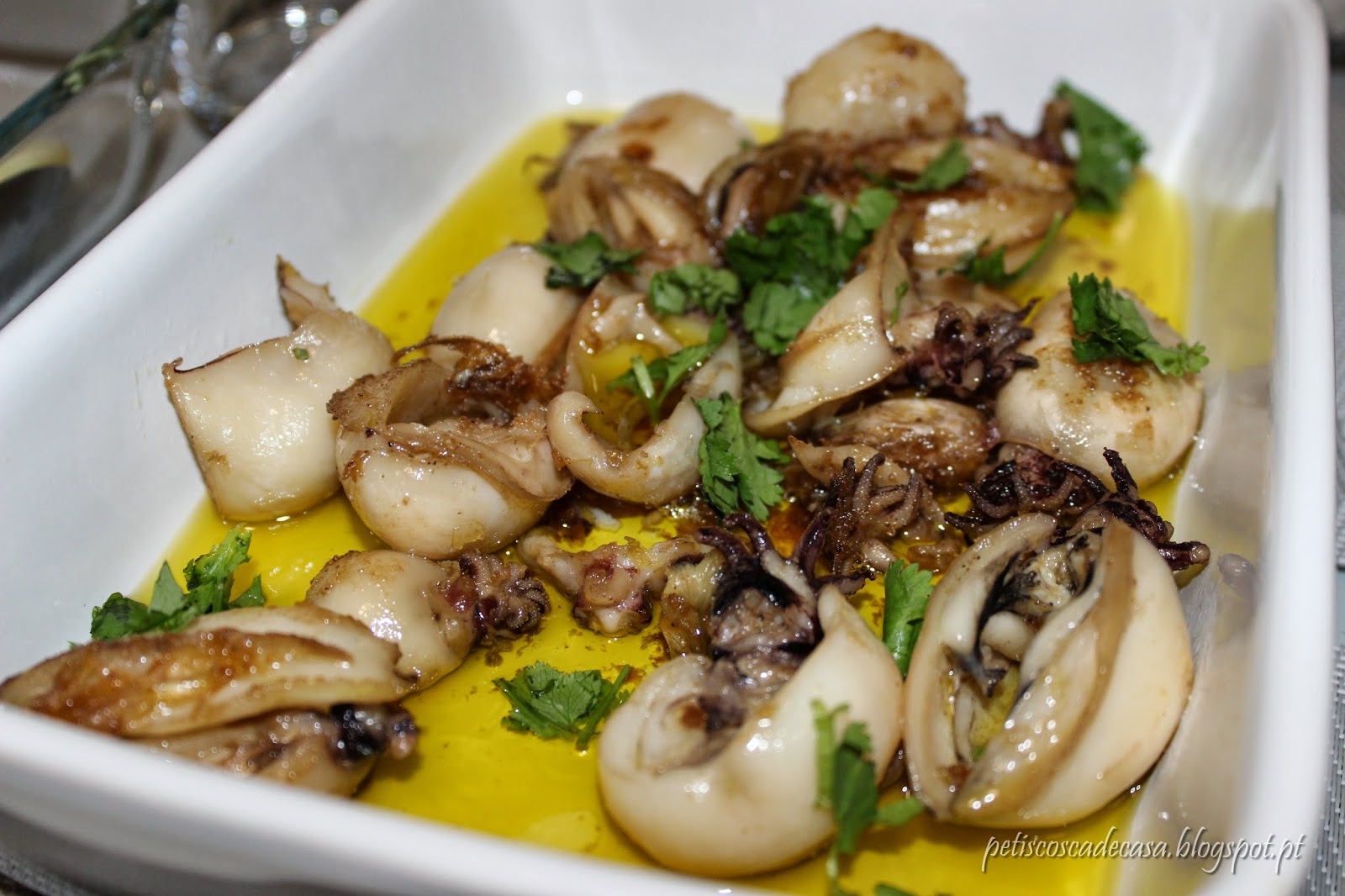 Petiscos cá de casa: Choquinhos à algarvia