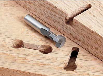 Routing Keyhole Slots for the Dummy Woodworker | The Antisocial Network