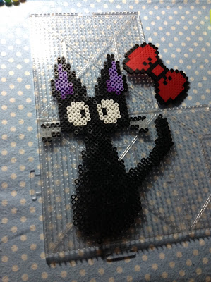 The 8bit Cafe! : JiJi (KiKi's Delivery Service) ~ Perler Bead (Stop Motion)