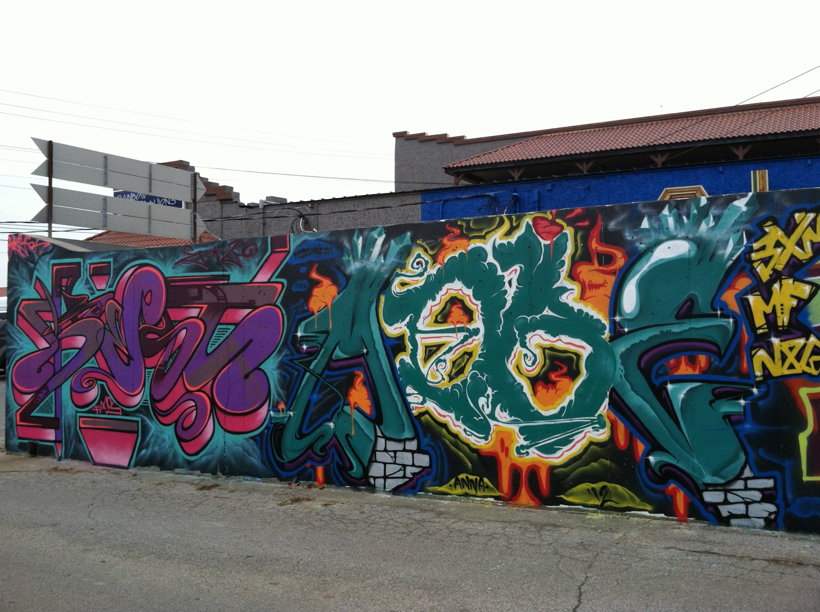 Duff Clothing: BLACK FRIDAY EAST SIDE GRAFFITI HEADZ