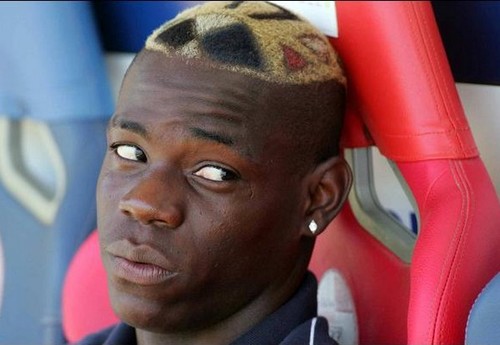 All Football Stars: Mario Balotelli Hairstyles Pictures 2012