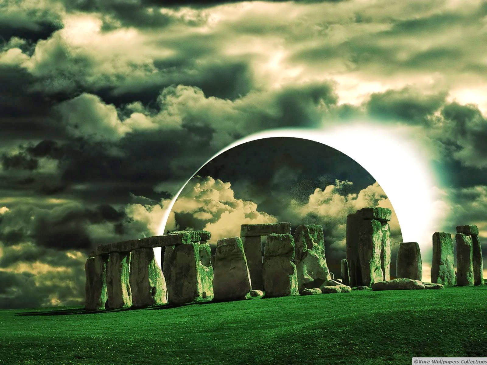 Rare Wallpaper Collections: The Stone Henge